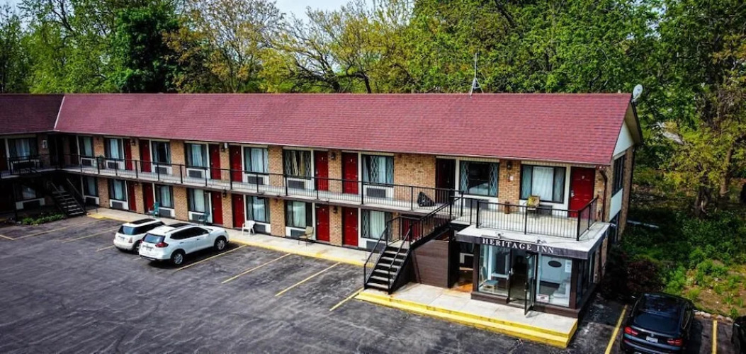 6032 Persepolis Inn - Youngstown, NY