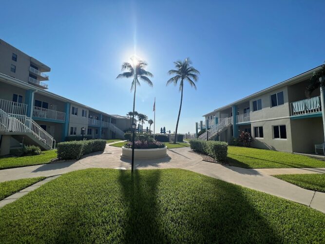 Gulfstream Manor - Delray Beach, FL