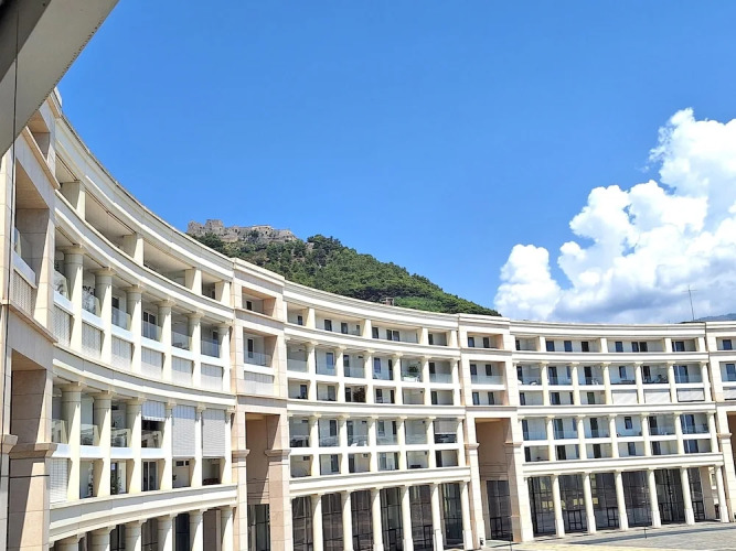 Crescent Star - Salerno