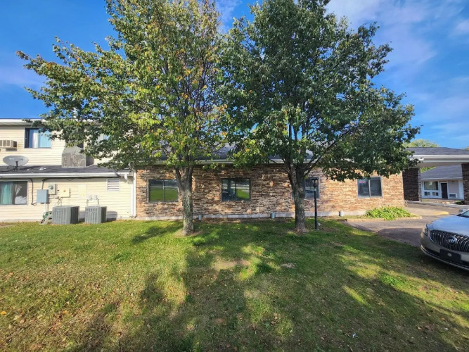 Super 8 By Wyndham Hayward Wi - Hayward, WI