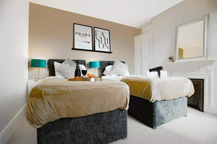 Central House With Pool Table, Smart Tv And Free Parking By Yoko Property - Northampton