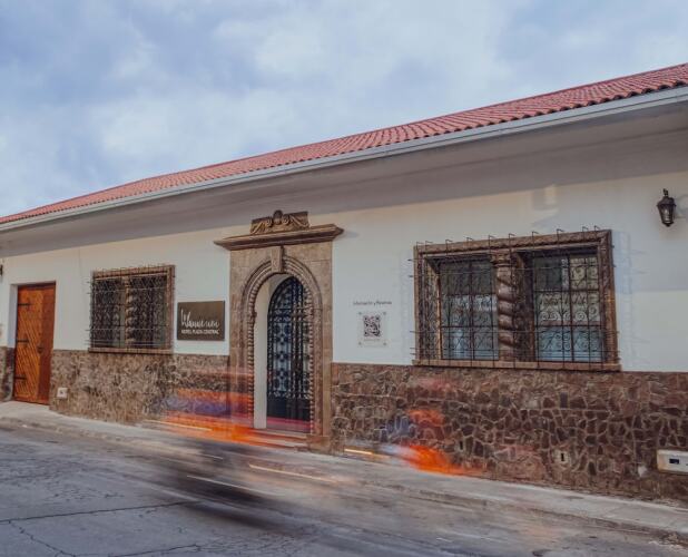 Wanderlot- Hotel Plaza Central - Riobamba