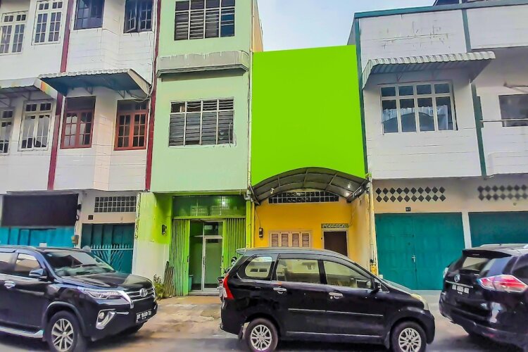 Spot On 92236 Kediri Family Homestay - Medan
