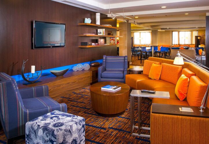 Courtyard By Marriott Richmond Northwest - 里士滿
