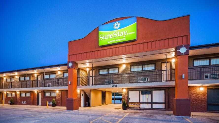 Surestay Hotel By Best Western Lincoln - Lincoln, NE