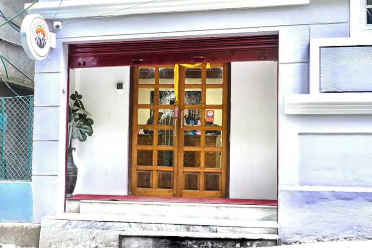 Hotel Pine Crest Inn - Darjeeling