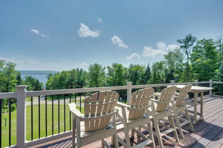 Rustic 3-story Pittsburg Cabin W/ Lake & Mtn Views - Pittsburg, NH