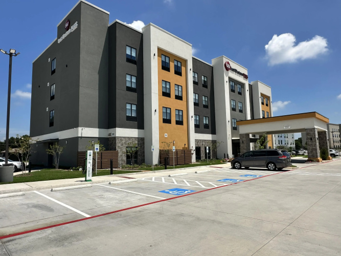 Best Western Plus Fair Park East - Garland, TX