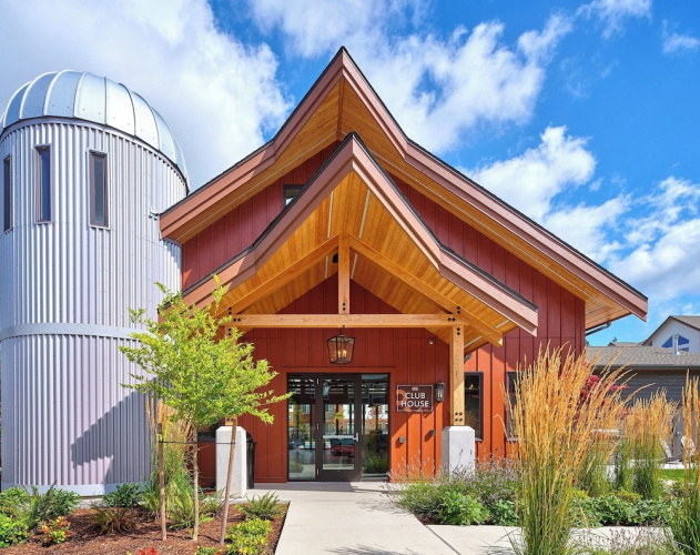 Landing Apartments Near North Lakewood - Lake Cavanaugh, WA