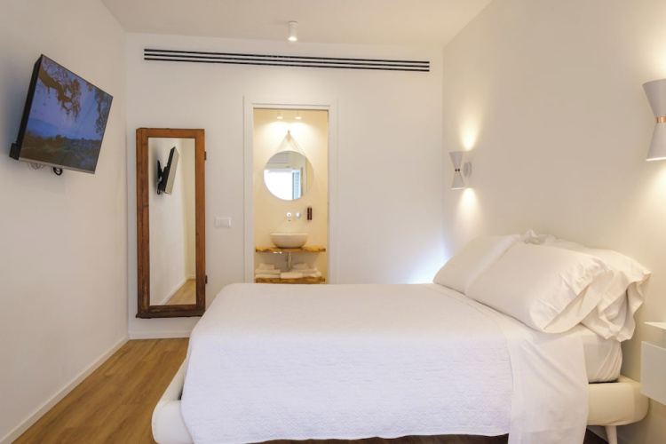 Emma's Downtown Eco Design Rooms - Olbia