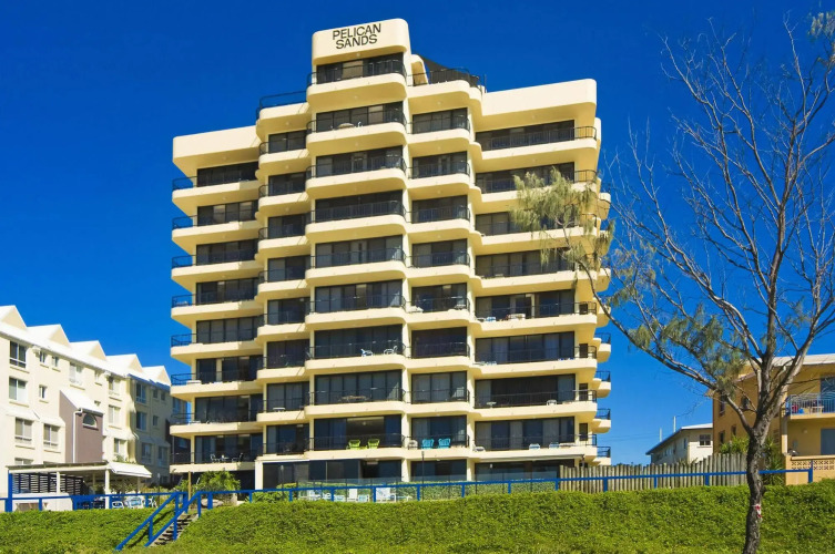 Pelican Sands Beach Resort - Gold Coast