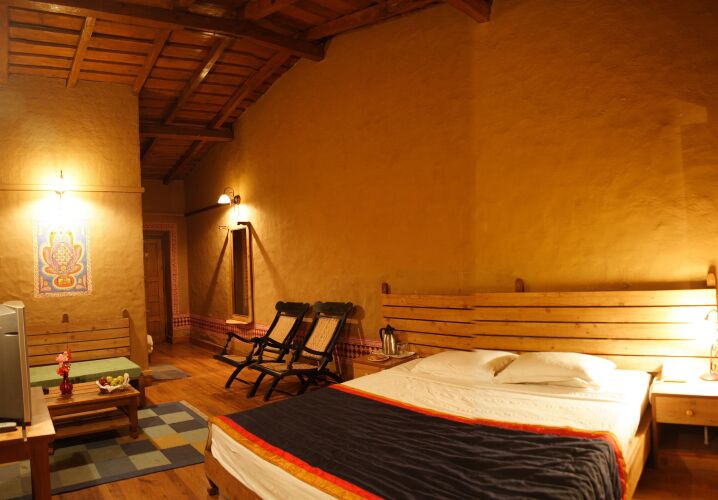 Chevron Eco Lodge - Kausani