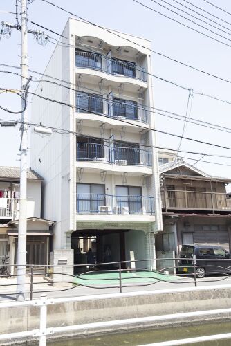 Lazy House - Hostel - Okayama, Japan