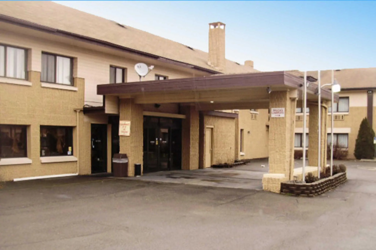 Quality Inn & Suites Binghamton Vestal - Binghamton, NY