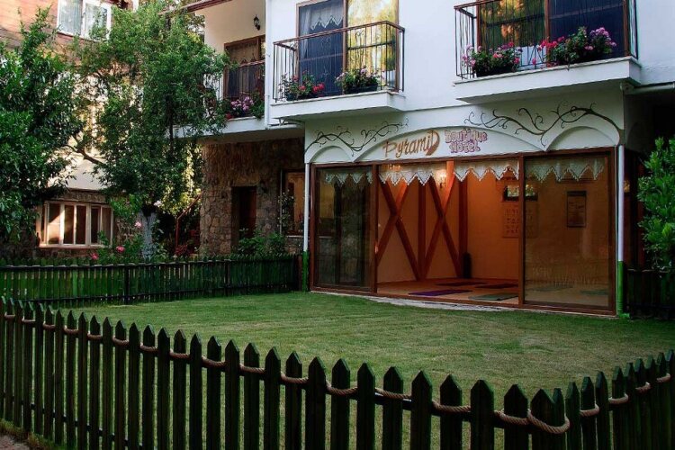 Piramit Hotel - Kayaköy