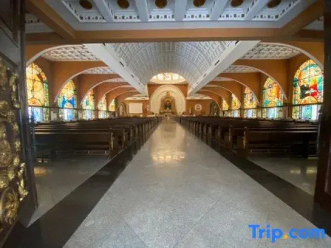 Yuzon's Bedspacer, Transient Home & Staycation - Las Pinas