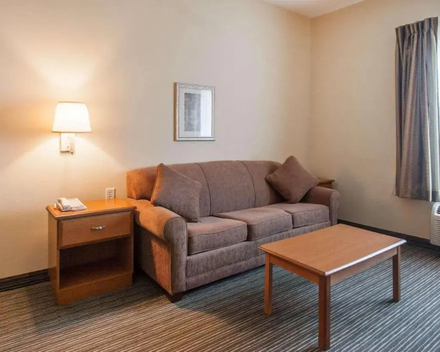 Quality Inn Joplin I-44 - Joplin, MO