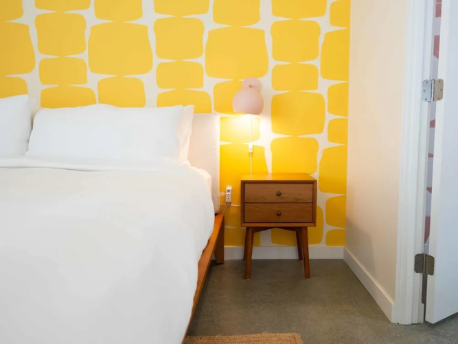 Deluxe Room, 1 King Bed, Kitchen, Pool View - Desert Hot Springs, CA