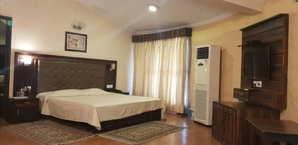 Kingfisher Tourist Resort - Ambala