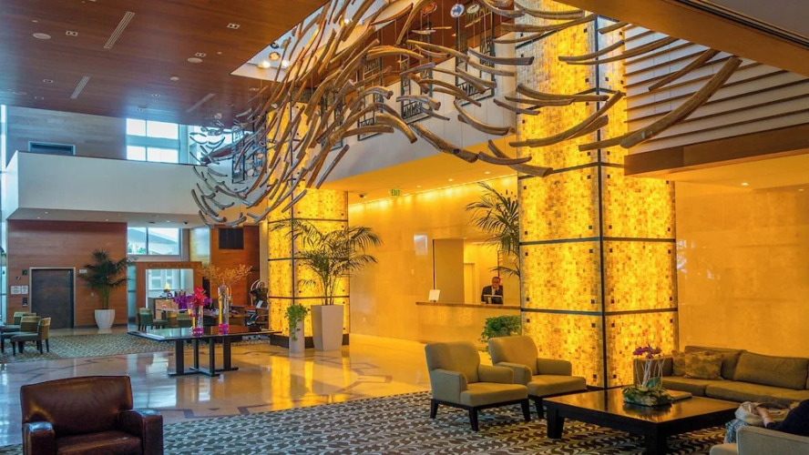 Luxury Vacation Rentals At Carillon Wellness Resort By Lrmb - Miami Beach, FL