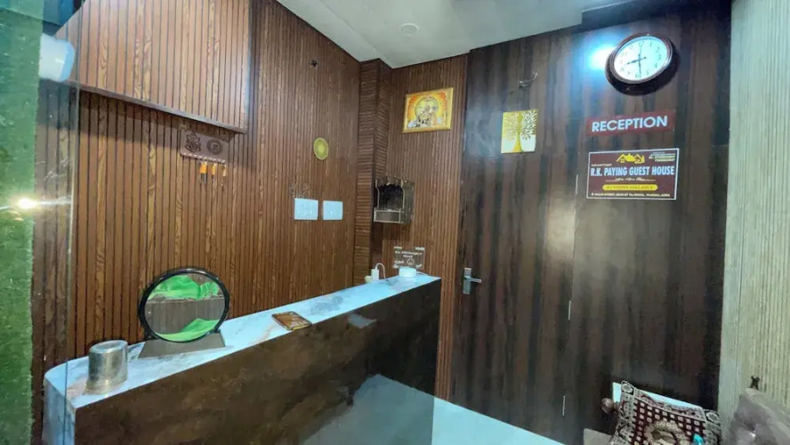 Rk Paying Guest House - Agra