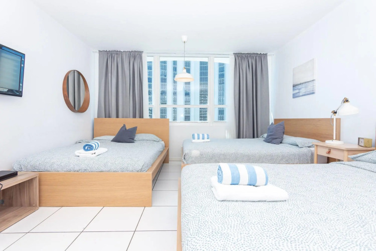 Blue Ocean Apartments - Miami Beach, FL