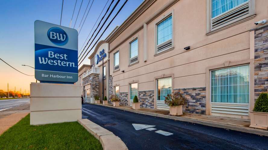 Best Western Bar Harbour Inn - Seaford, NY