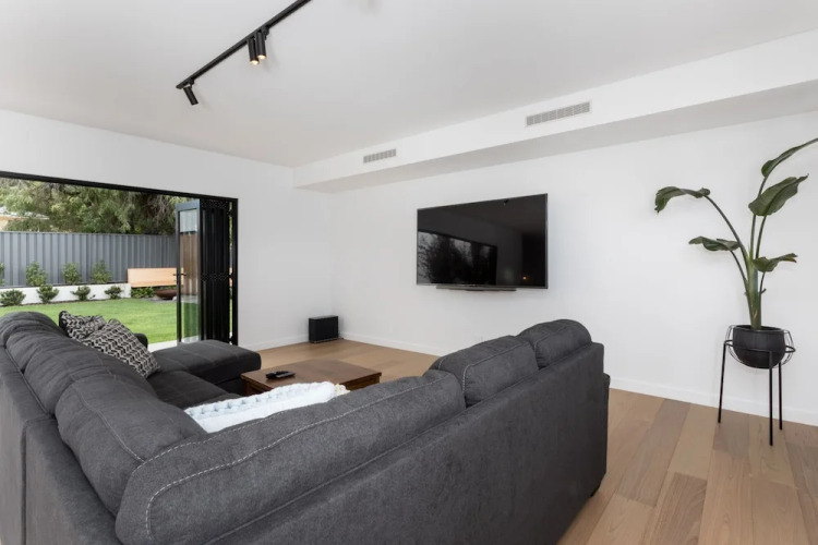 Bluff Street Home By The Bnb Collection - Albany