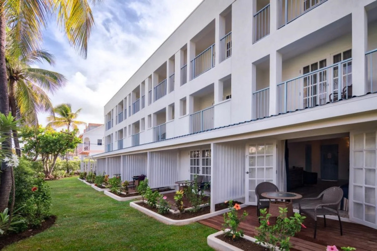 Time Out Hotel - Bridgetown