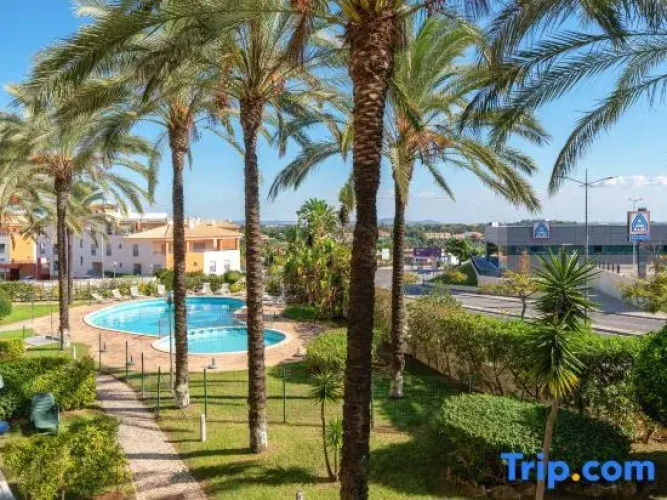 Bnb Homes Apartment With Cory Terrace & Swimming Pool Near The Heart City - Albufeira