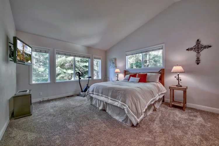 1272g Where Eagles Fly 3 Bedroom Home - Indian Creek Reservoir, CA
