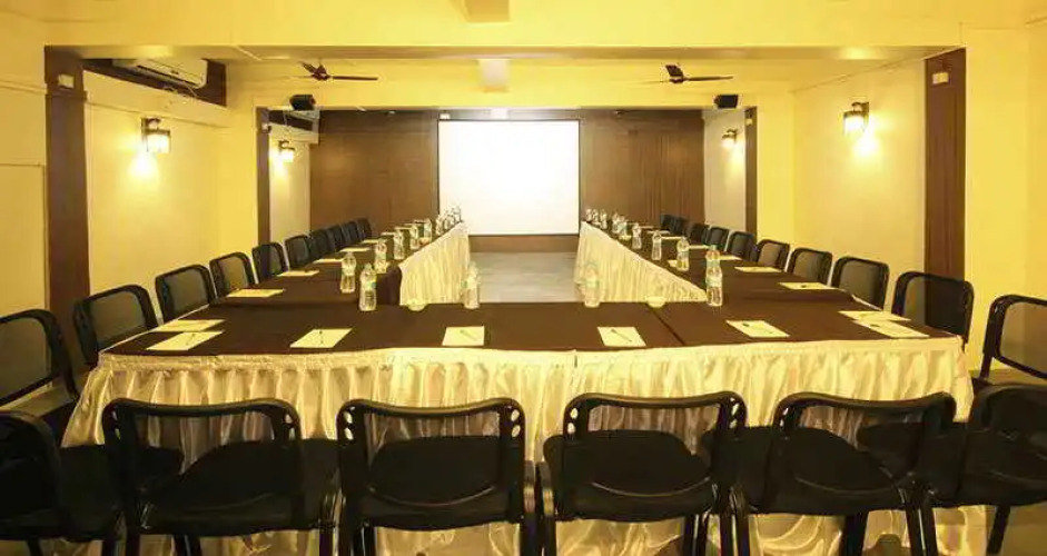 Oyo Premium Thane Wagle Industrial Estate - Thane