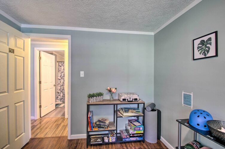 Dog-friendly Fayetteville Home W/ Hot Tub! - Fayetteville, WV