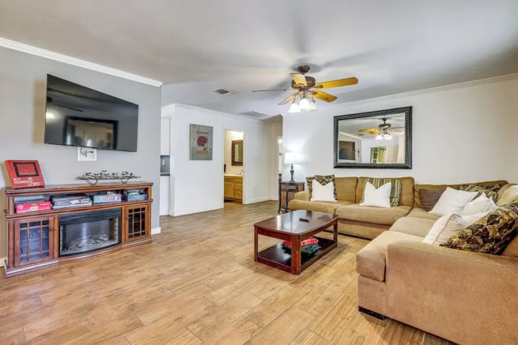 Charming Lake Retreat W/ Patio & Boat Parking! - Canyon Lake, TX