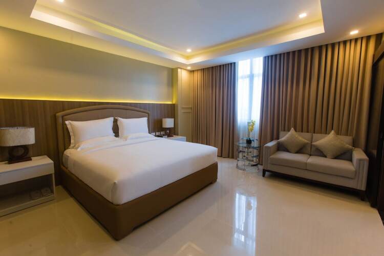 Iloilo Gateway Hotel - Pavia, Philippines