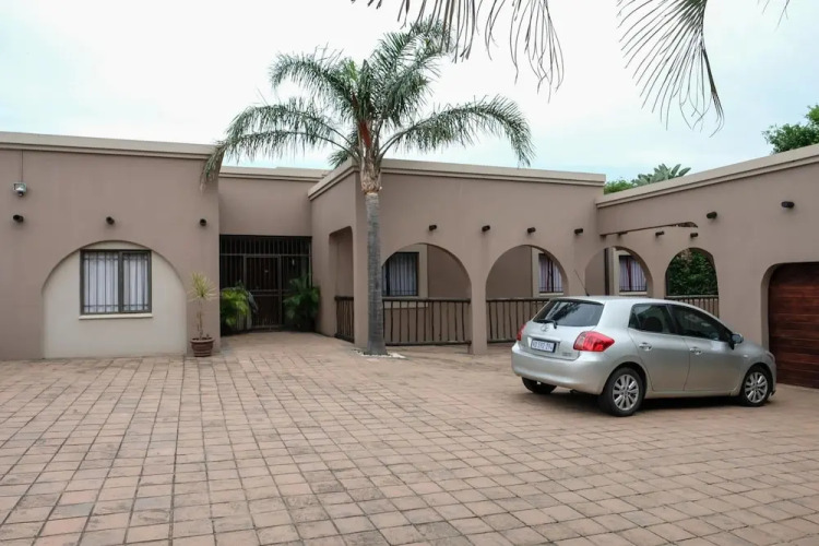 Beach Retreat Guest House - Amanzimtoti