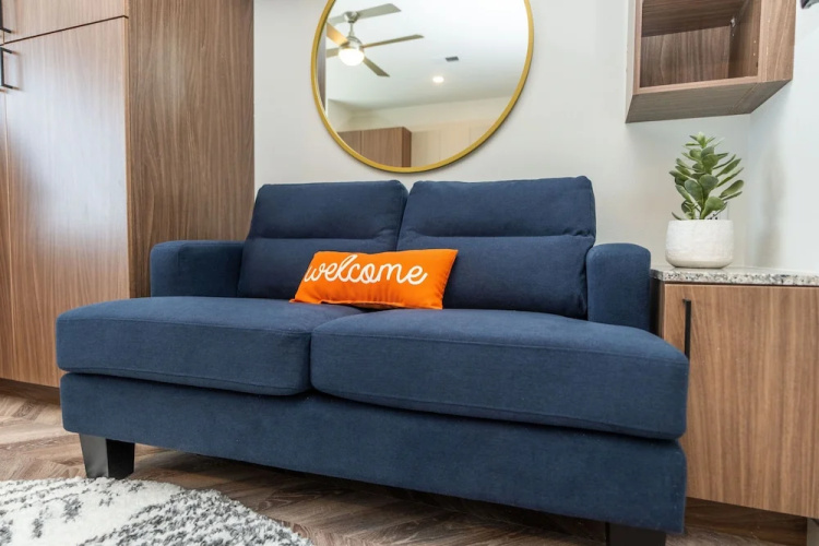 Yugo Guest Suites - Champaign, IL