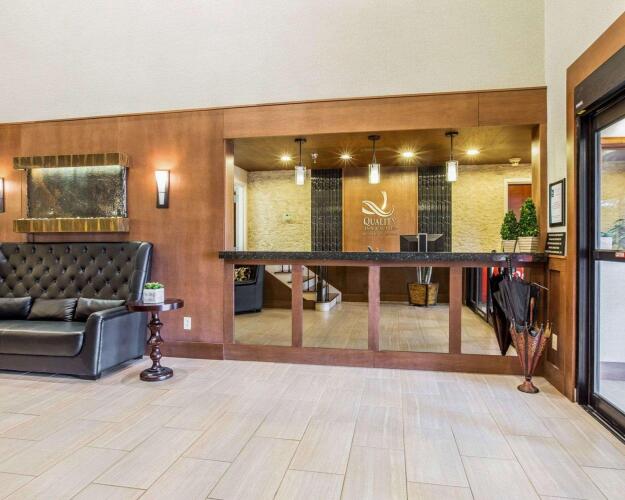 Quality Inn & Suites - Dawsonville, GA