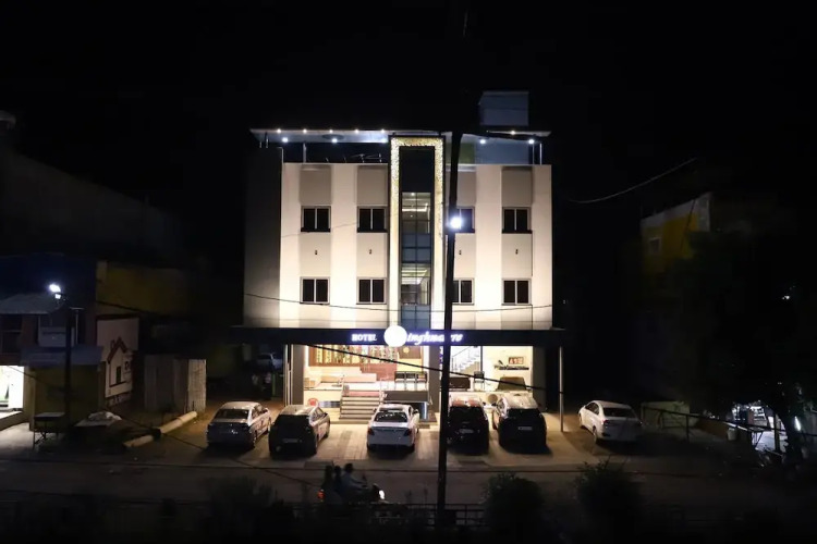 Hotel Singhnature - Khandwa