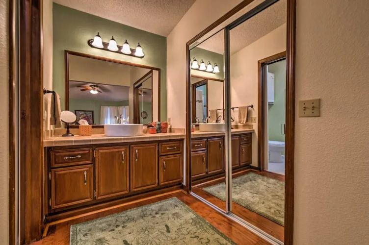 Lovely Lady Lake Home W/ Resort Amenities & Lanai! - The Villages, FL