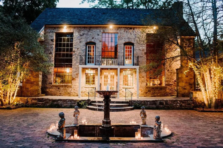 Hollyhedge Estate - Bucks County, PA