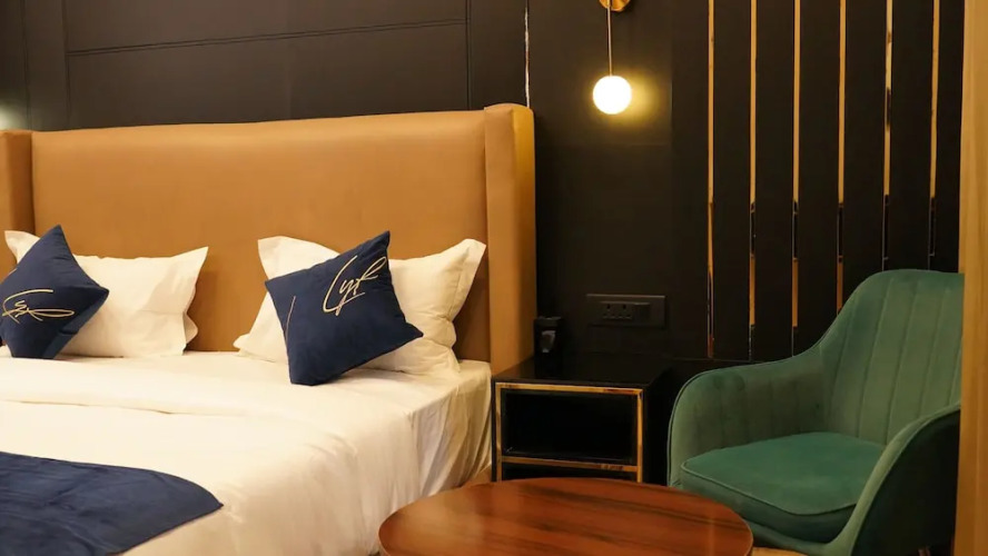 Aquila Grand Suites - Faridabad