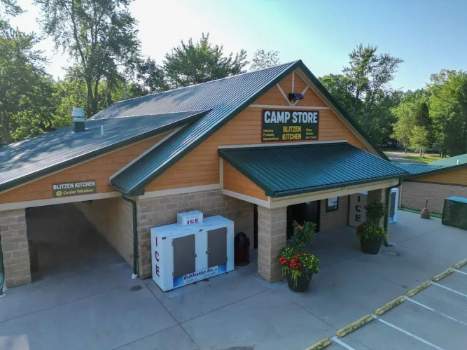 Sun Outdoors Lake Rudolph - Santa Claus, IN