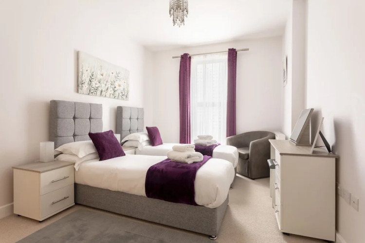 Queens Lodge 1-bed Apartment In Redhill - Redhill