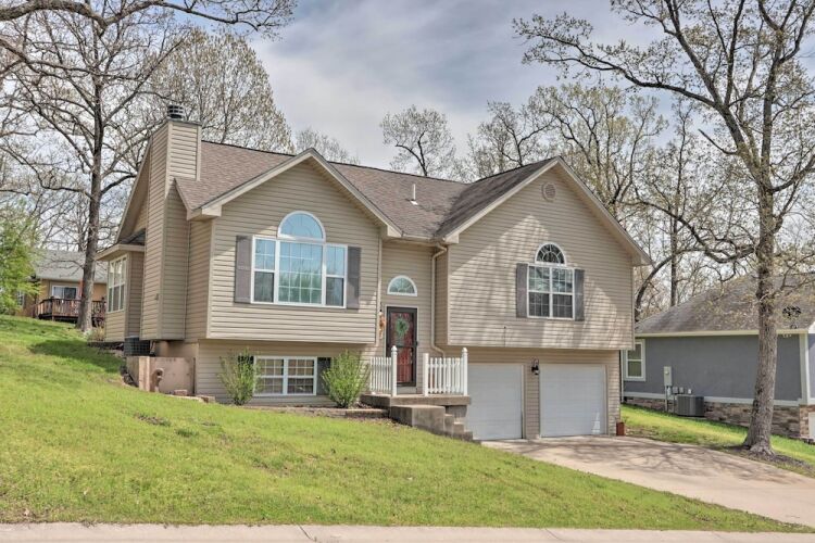 Family-friendly Osage Beach Home Near Marina! - Osage Beach, MO