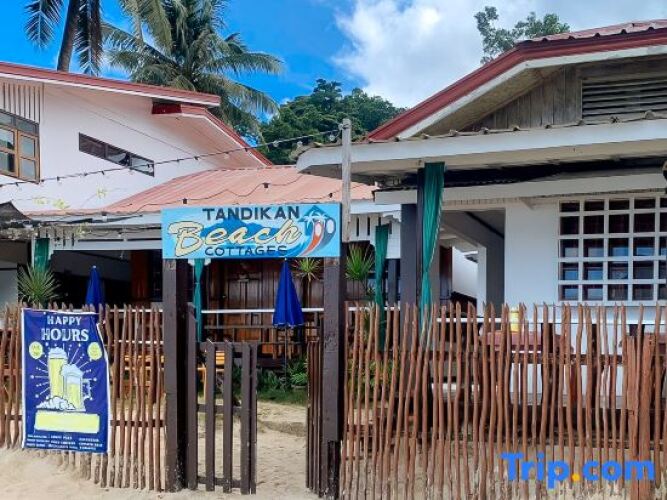 Reddoorz @ Tandikan Beach Cottages - El Nido