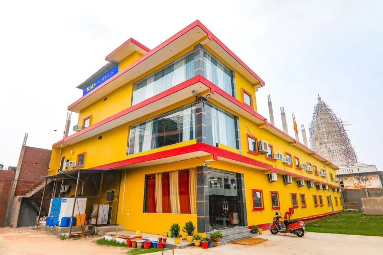 Fabhotel Shree Venkatesh Nileyam - Ayodhya