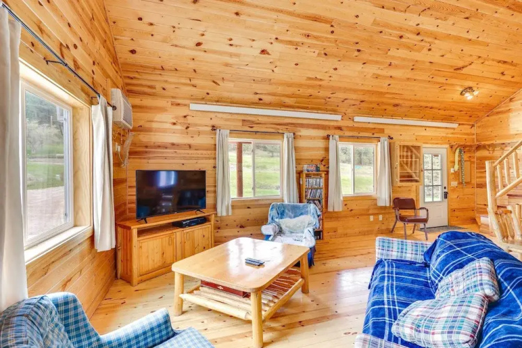 Wraparound Deck + Bbq: Pet-friendly Deadwood Cabin - Deadwood, SD