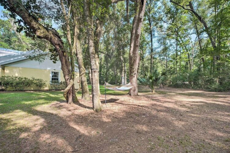 Serene Old Town Getaway Near Suwannee River! - Fanning Springs State Park, Fanning Springs