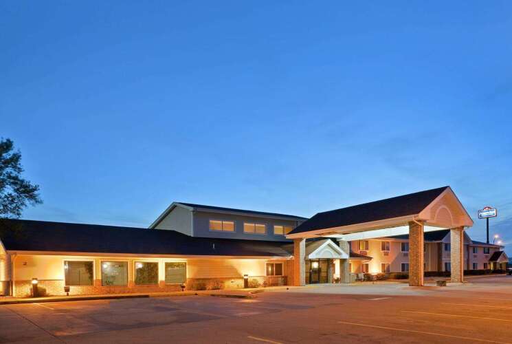 Americinn By Wyndham West Burlington - Geode State Park, Danville